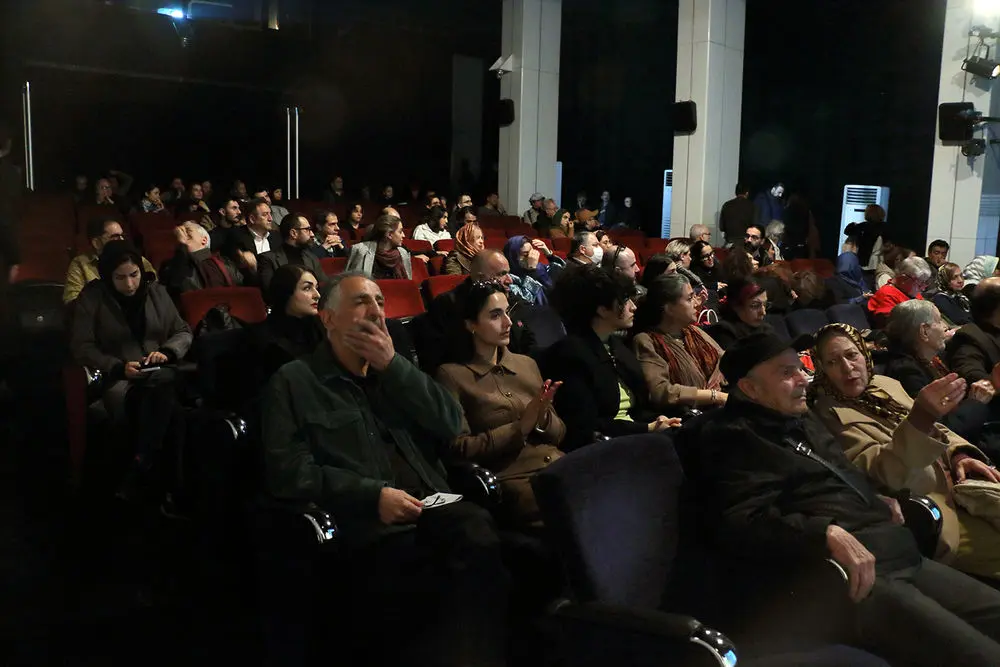 See: Mojdeh Gallery Unveils the Sadegh Tabrizi Book at the Tehran ...